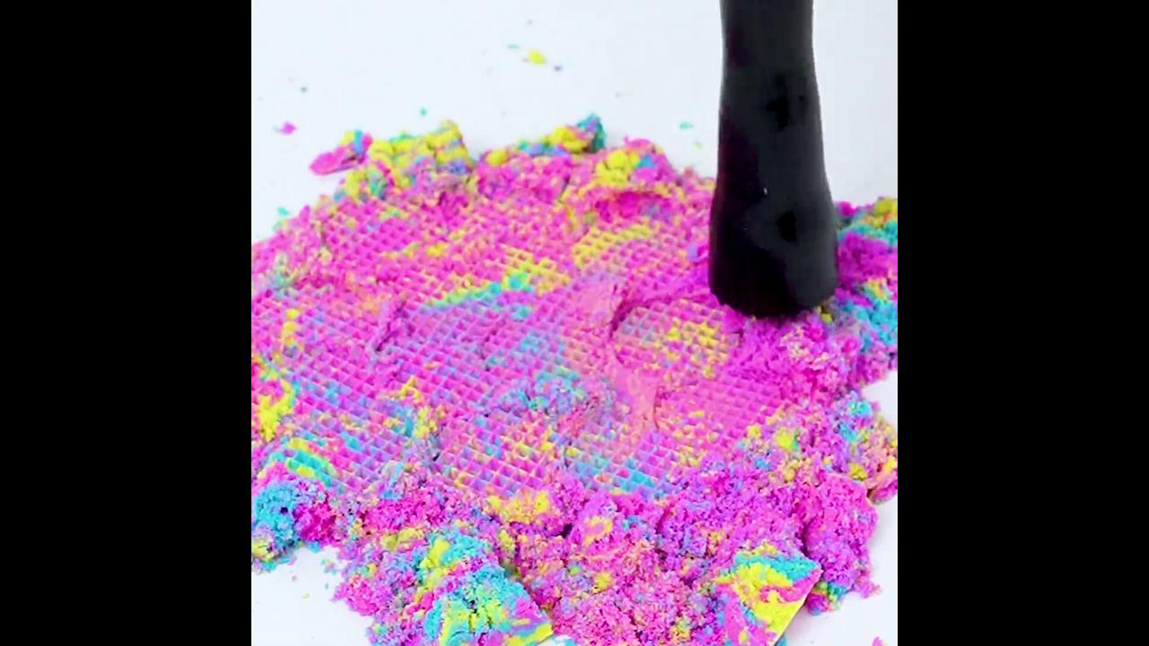 Smashing Blue And Purple Mixed Sand Soundly