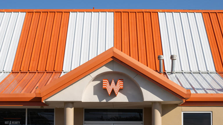 6 Whataburger Hacks To Try, According To Customers