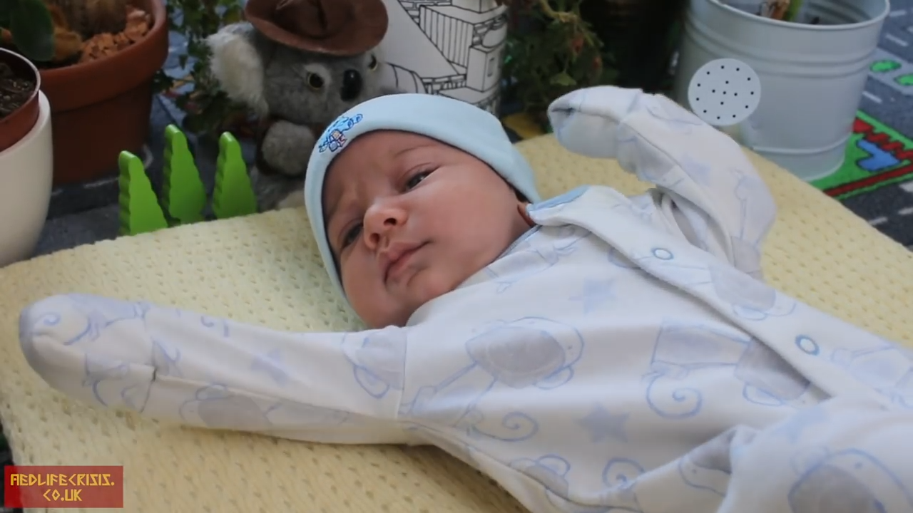 What early reflexes tell us about human baby development