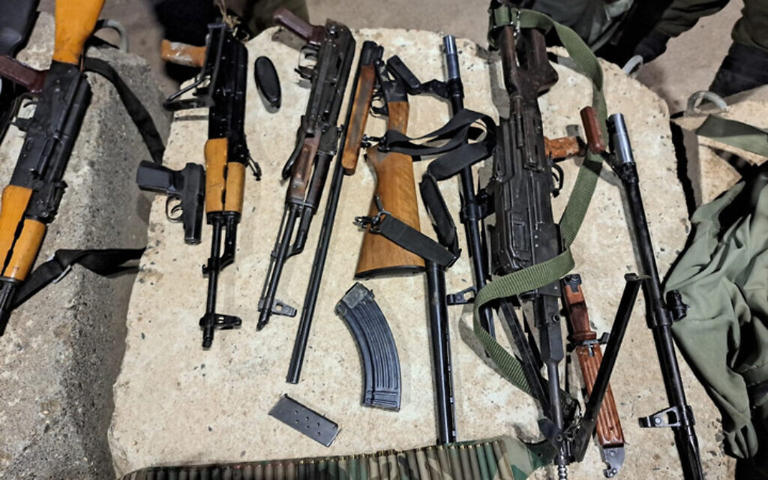 Shin Bet says it uncovered smuggling ring bringing weapons from Syria ...