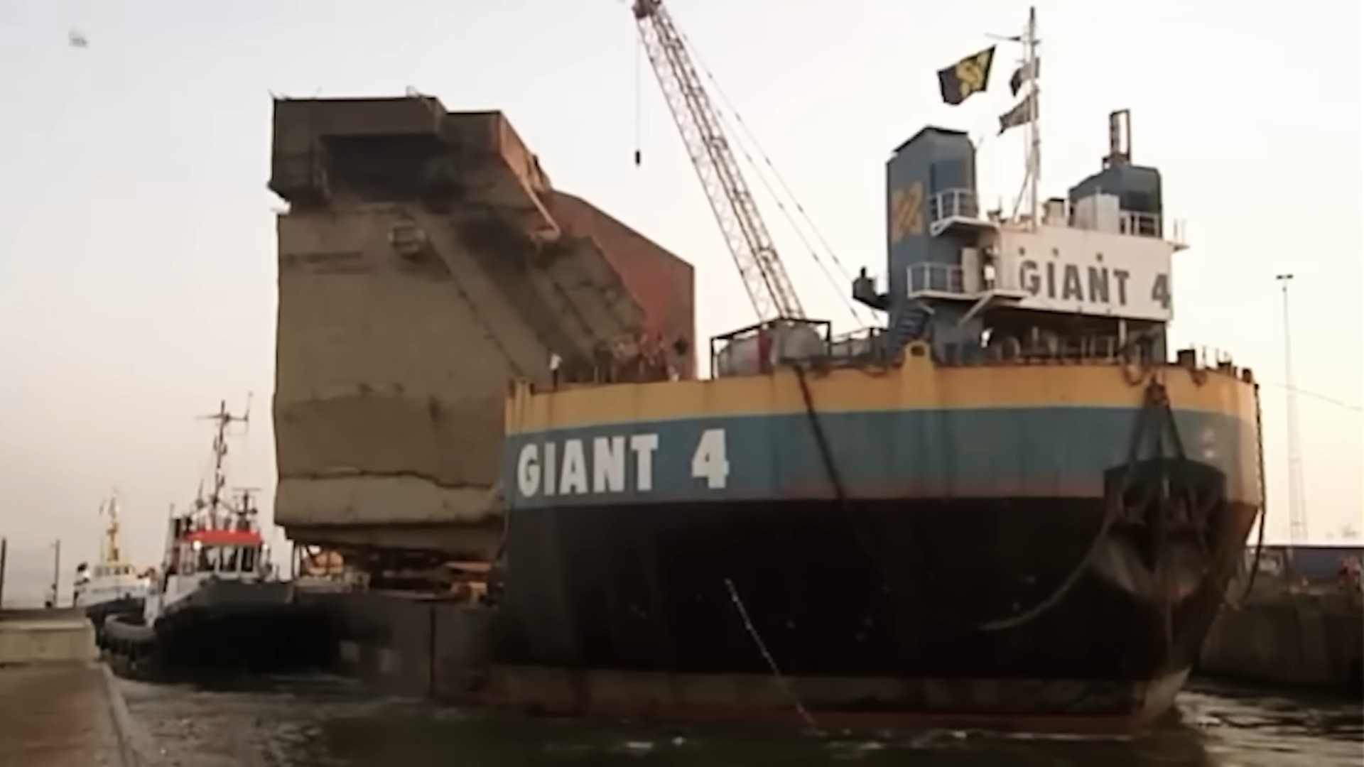How this car carrier sank in the English Channel within minutes