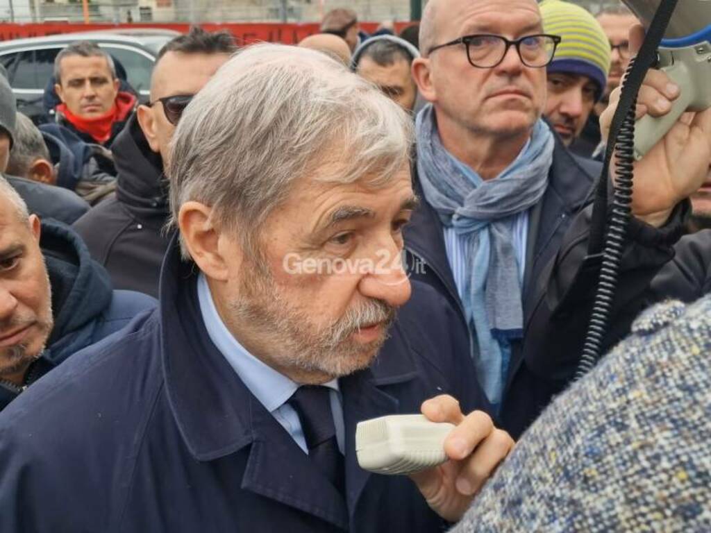 Ex Ilva, Bucci incontra i lavoratori a Cornigliano: “La fabbrica ha un ...