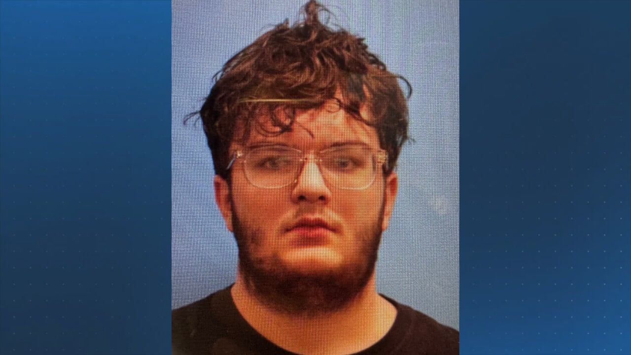 Man arrested, charged following early morning police pursuit in New ...