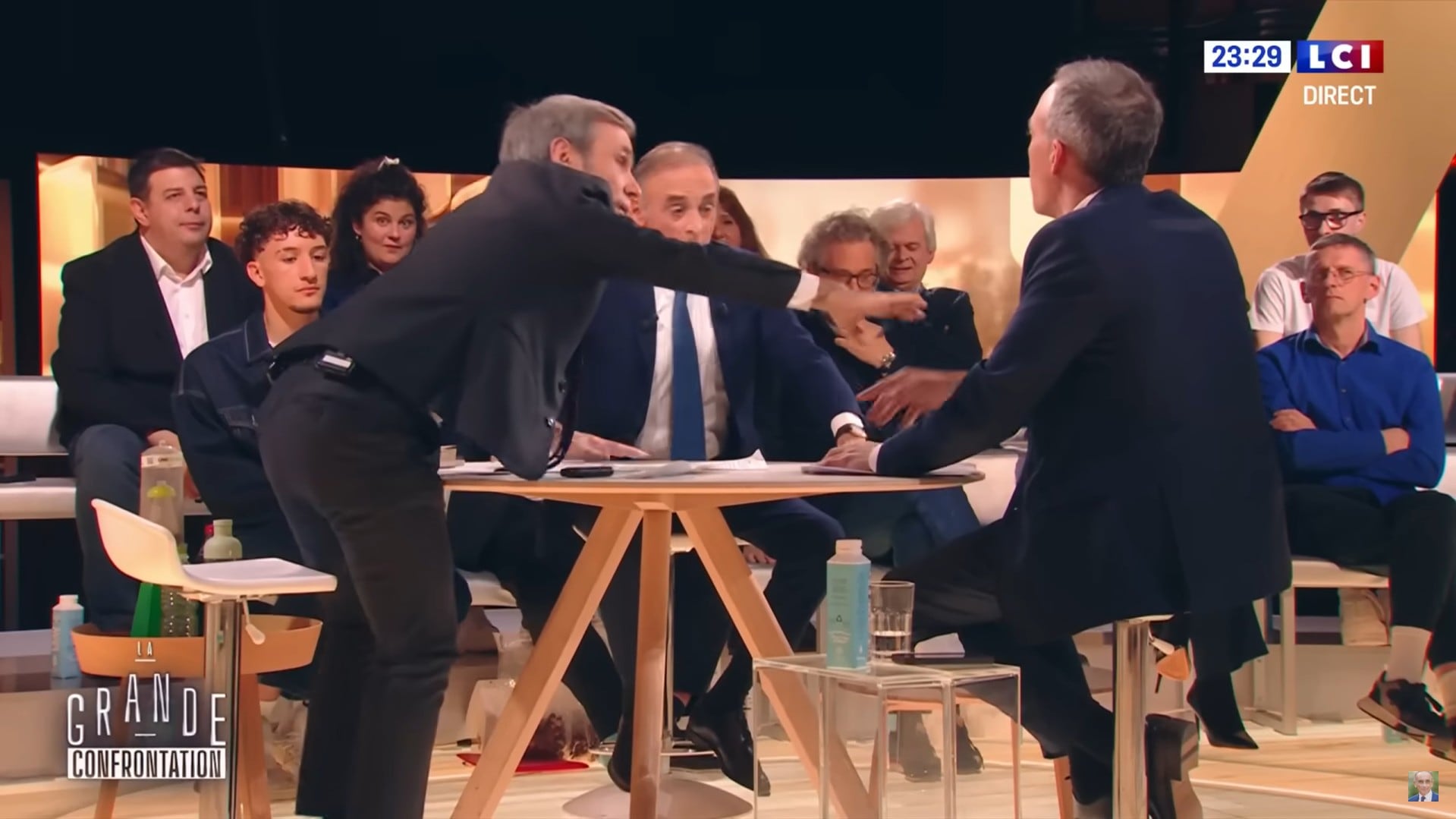 Glucksmann vs Zemmour : sur LCI, gros débat et petite confrontation