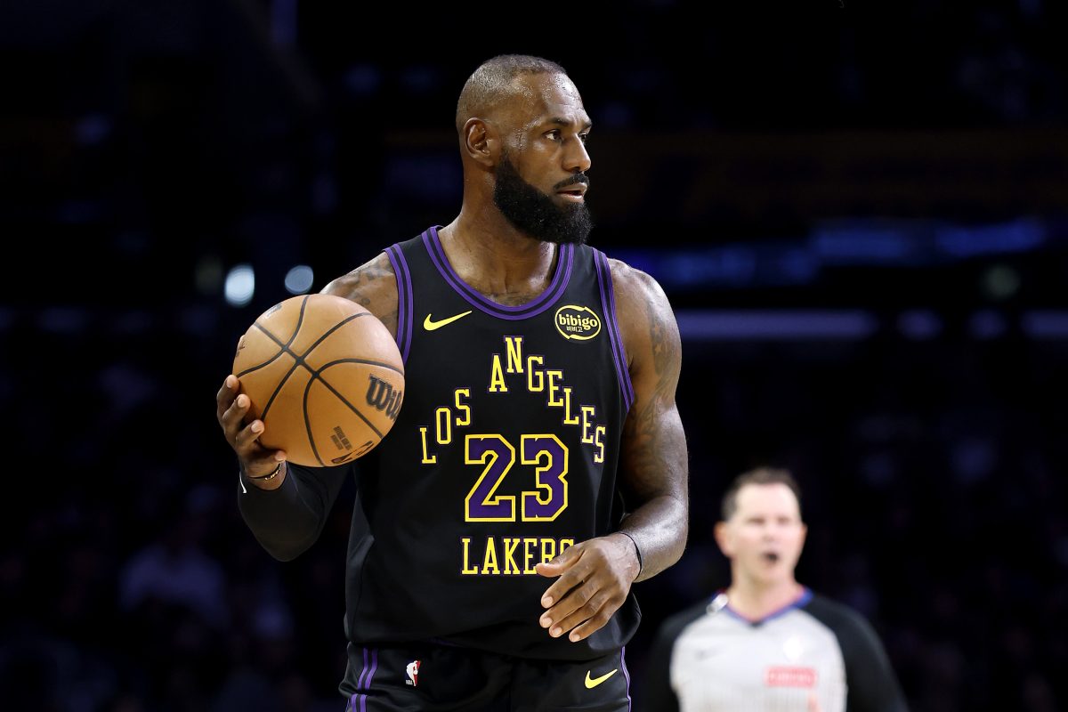 ‘Unselfish’ LeBron James Makes Amazing Assists History in Lakers Win