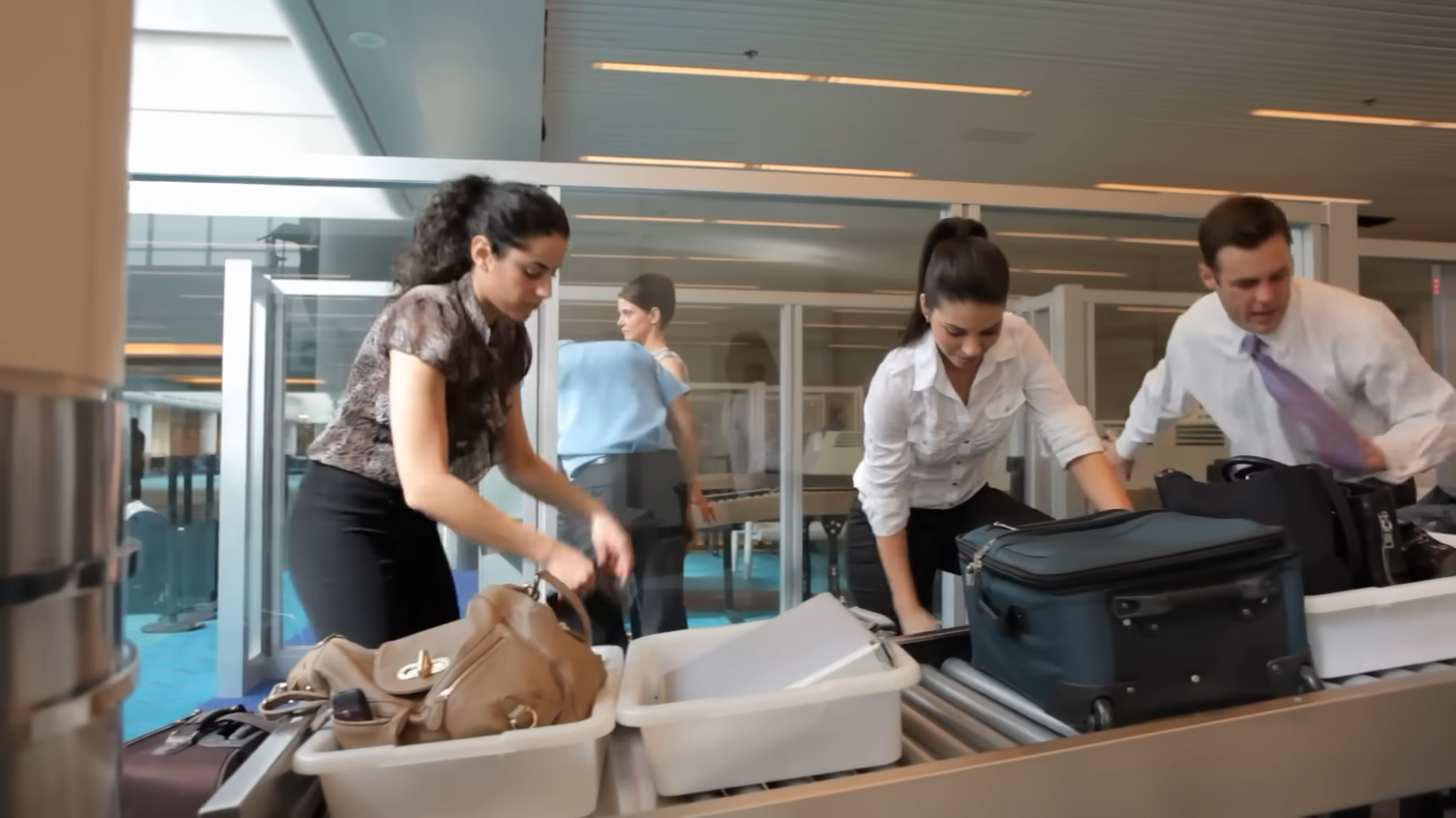 Behind the security line - The hidden world of TSA procedures