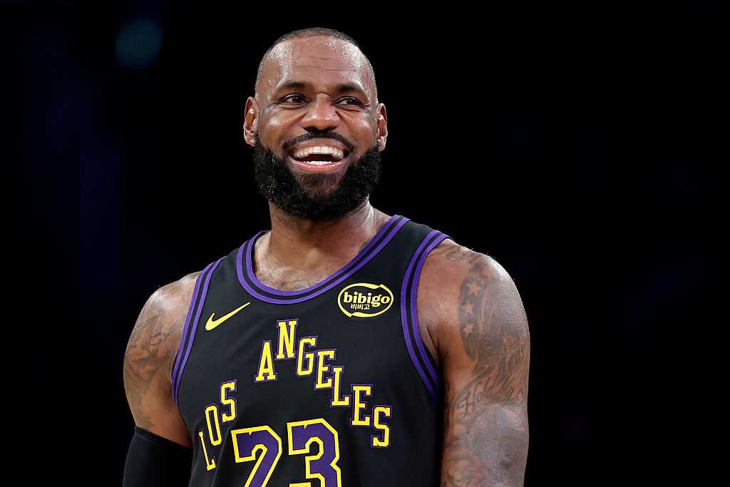 LeBron James begins season No. 23, marking longest career in NBA history