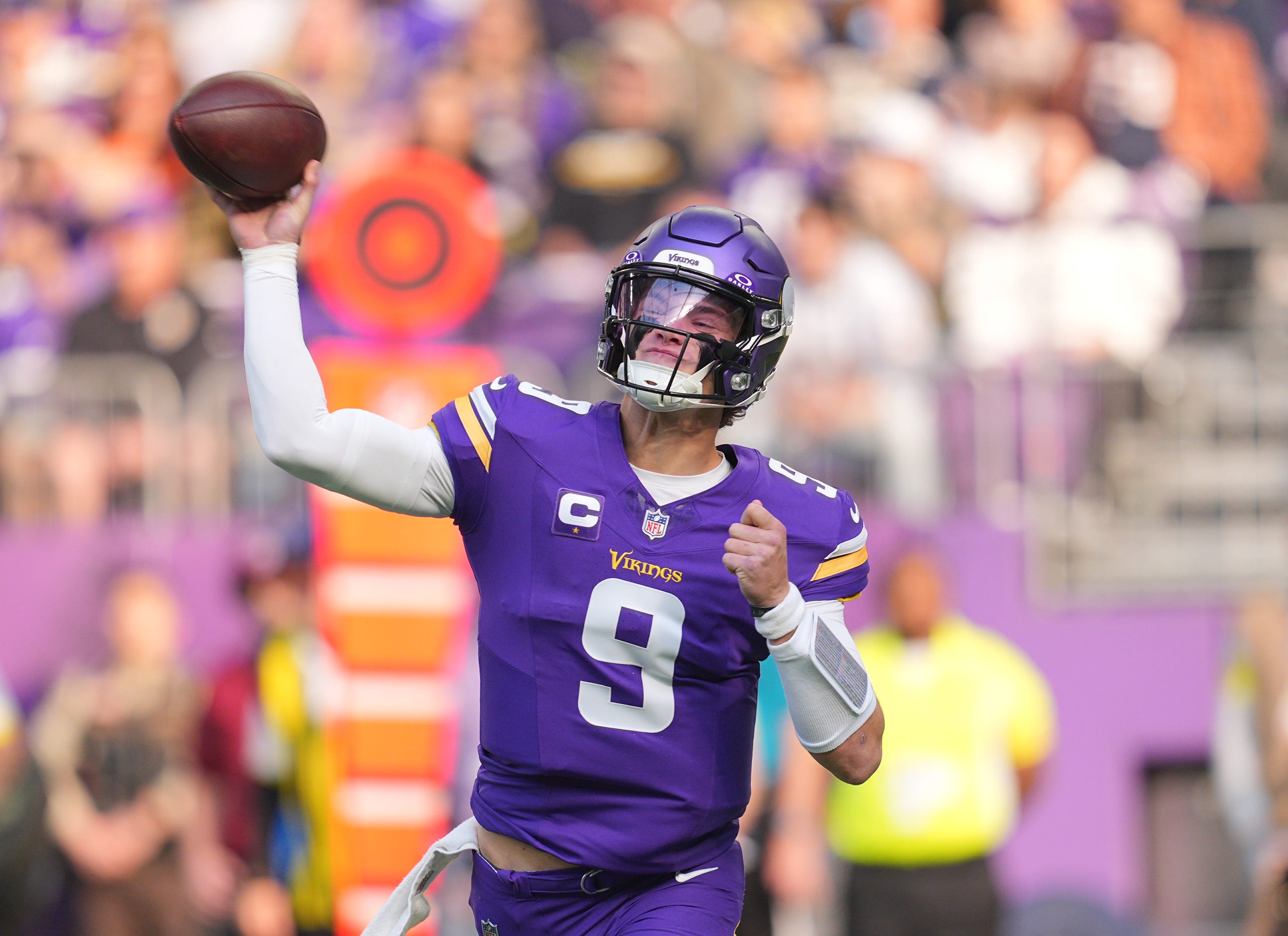 NFL QB rankings Week 12: J.J. McCarthy, welcome to the basement
