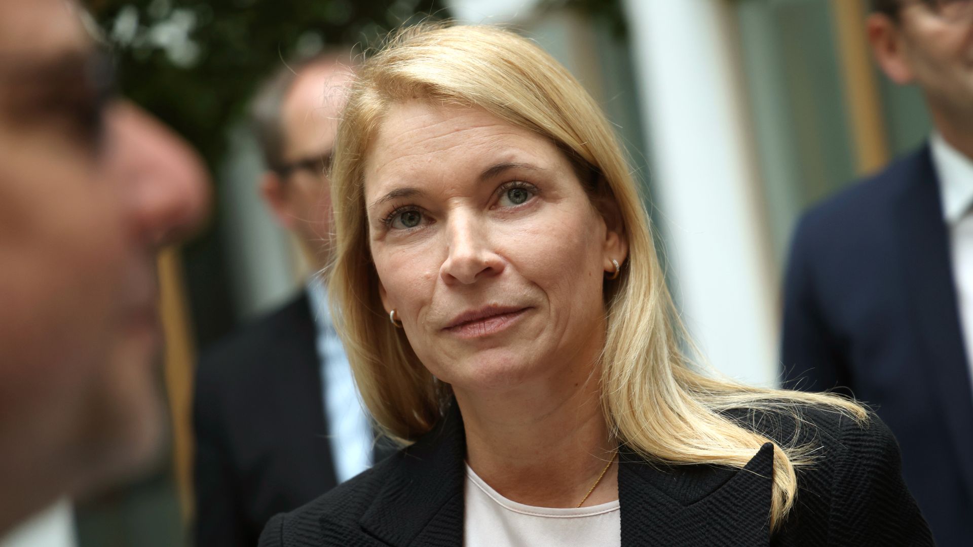 Deutsche Bahn: Evelyn Palla verschiebt Start von Stuttgart 21 erneut