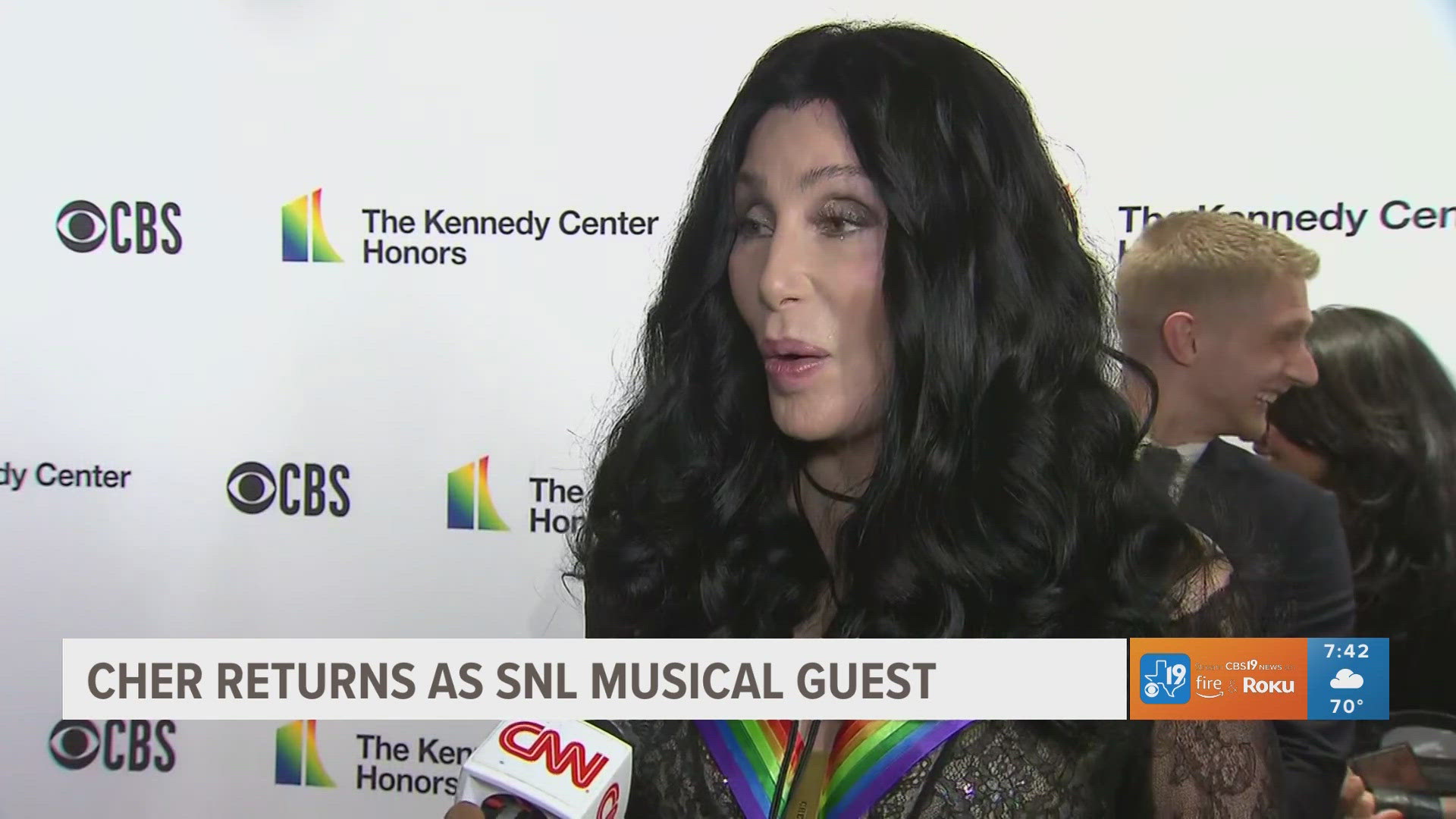Cher returns as SNL musical guest