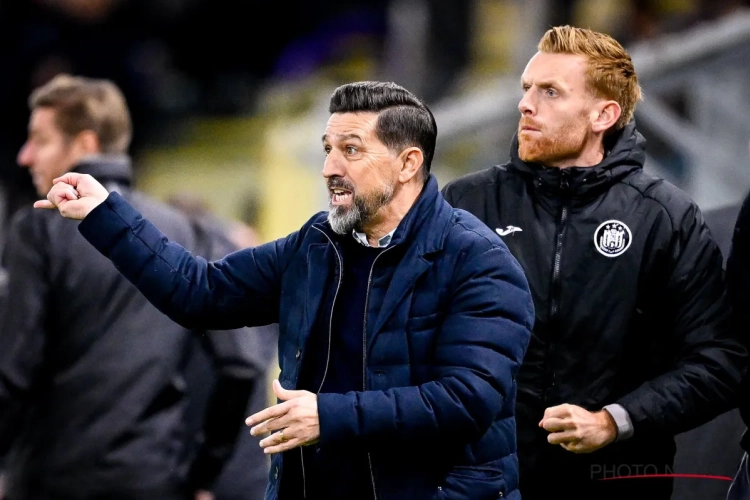 Hasi met de handen in het haar? 'Internationals komen geblesseerd en vermoeid terug naar Lotto Park'