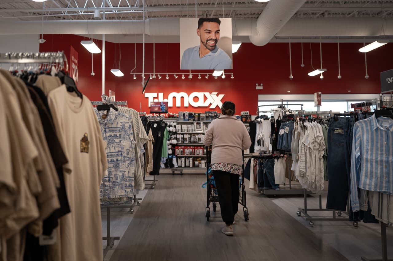 TJX Earnings Beat Expectations. Why Off-Price Retail Keeps Winning.