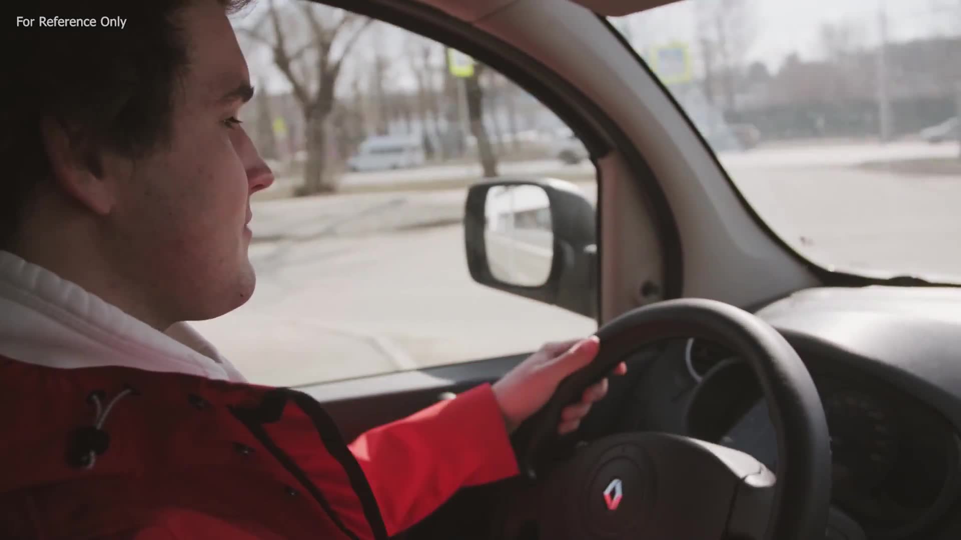 Ex-CIA officer demonstrates advanced vehicle control for escaping ...