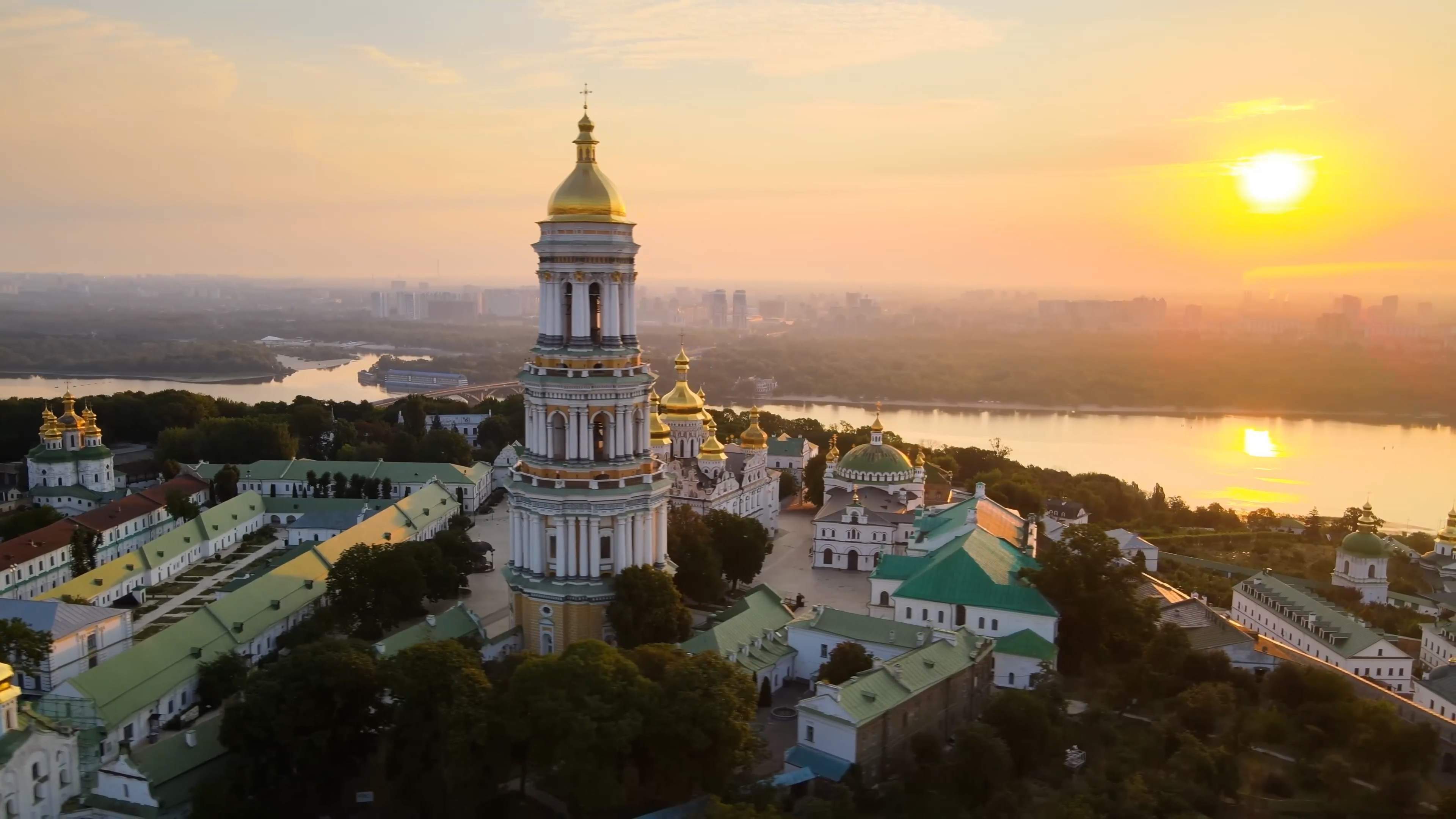 Top 10 Places to Visit in Ukraine – 4K Travel Guide