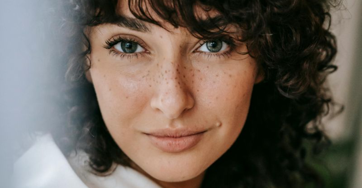 8 Signs You're More Charismatic Than You Realize