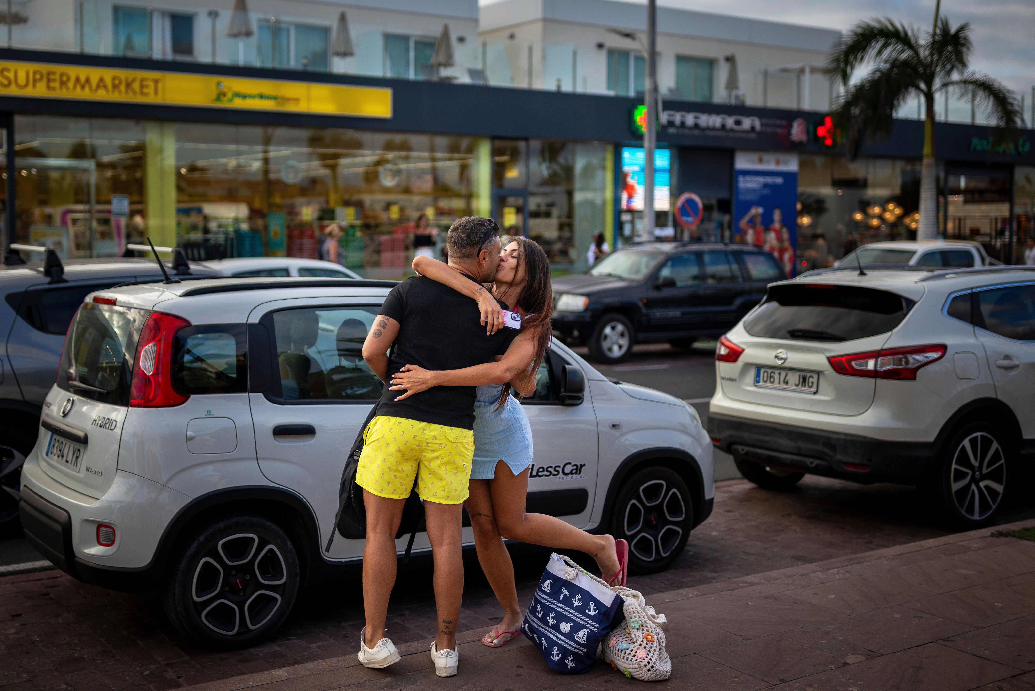 When was the first kiss? Over 17 million years ago, a study suggests.