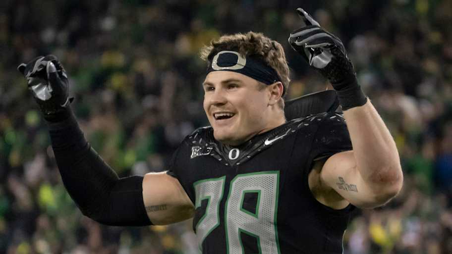 What Oregon Ducks' Bryce Boettcher Said About 'Bittersweet' Senior Night