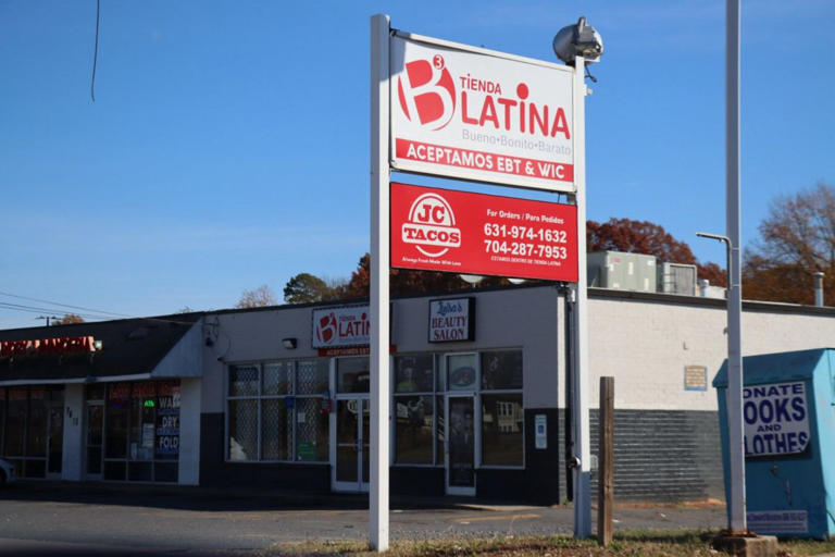 Julio Ricardo Varela Named HPRA’s 2025 Journalist of the Year