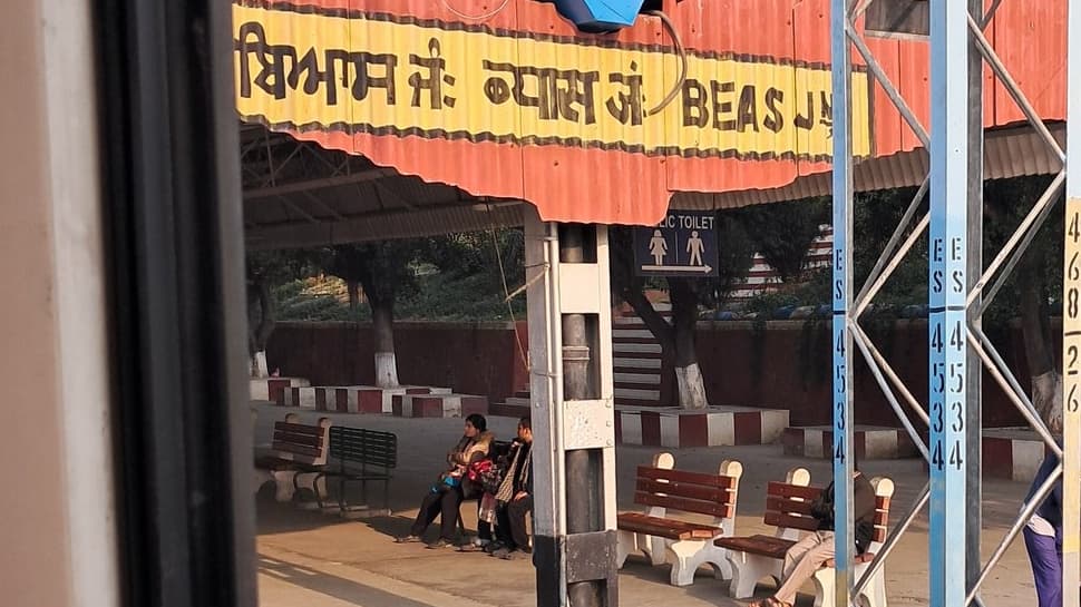 India’s 10 Cleanest Railway Stations: Spotless Platforms, Smart ...