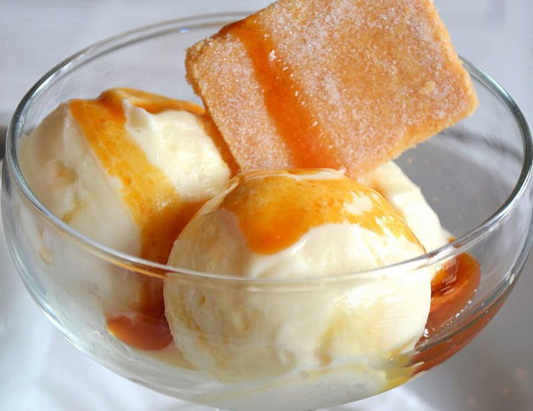 8 Weirdly Addictive Foods That Sound Wrong but Somehow Taste Amazing