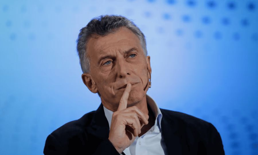 Mauricio Macri fue al casamiento de su sobrino con Emily Lucius