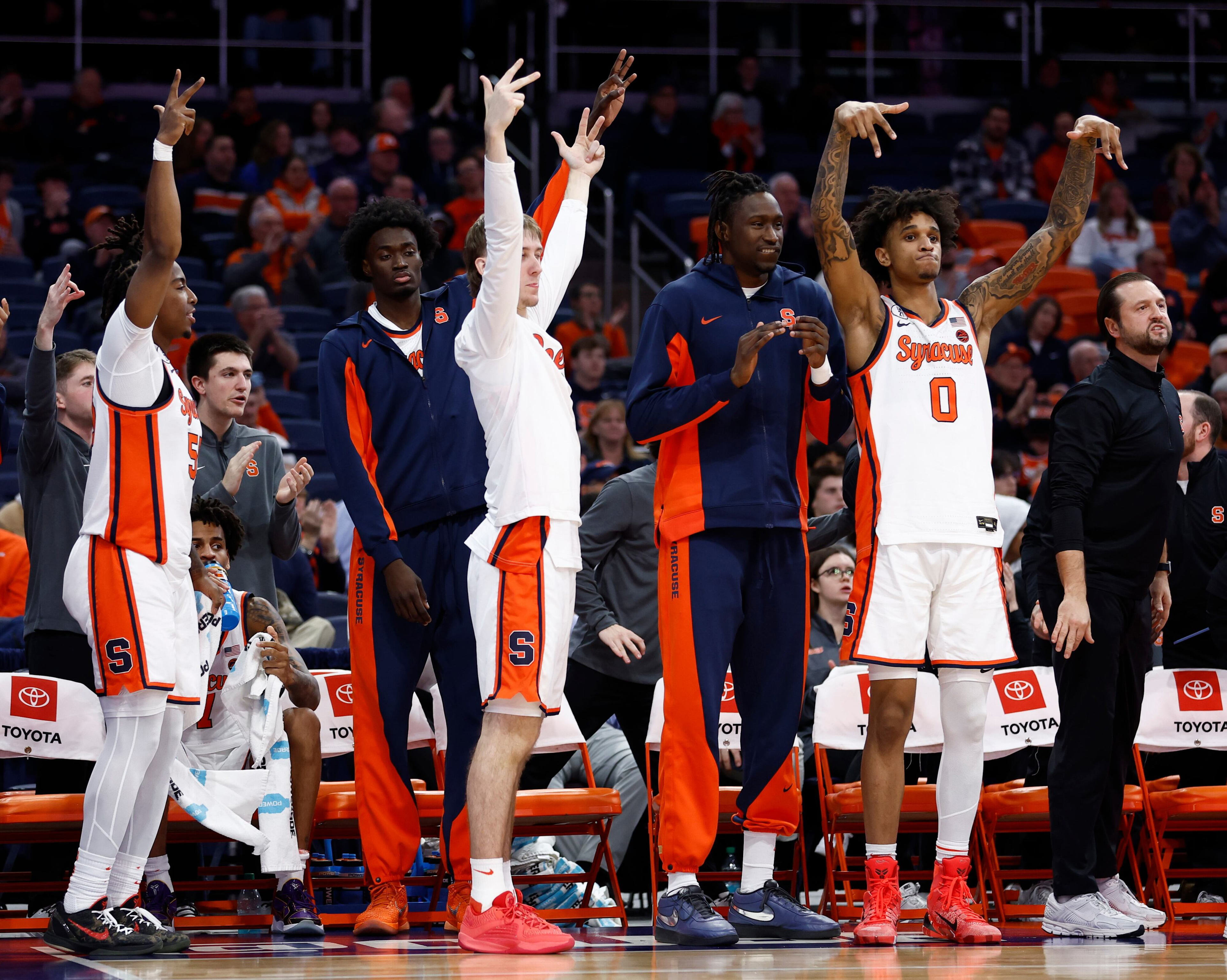 What was attendance for Syracuse basketball’s tight win over Monmouth?