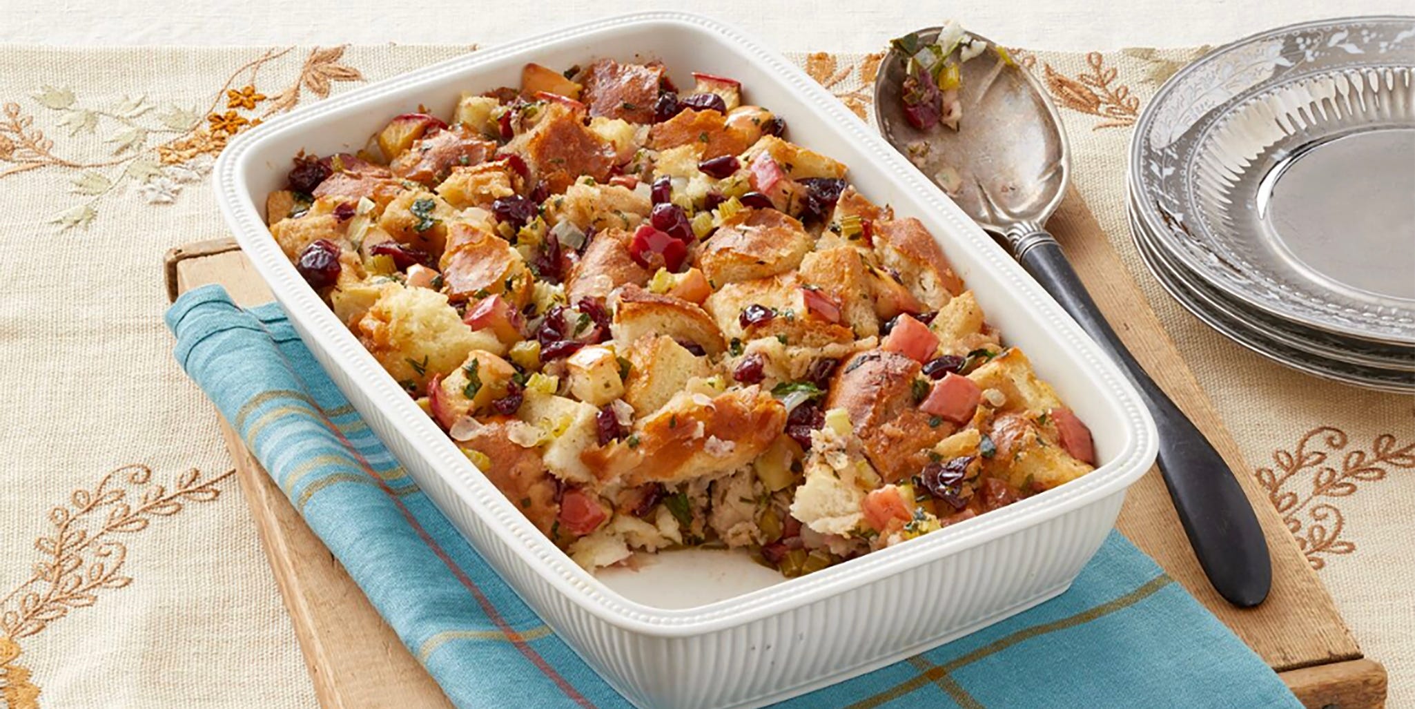 Don't Make Thanksgiving Stuffing Without Drying the Bread First