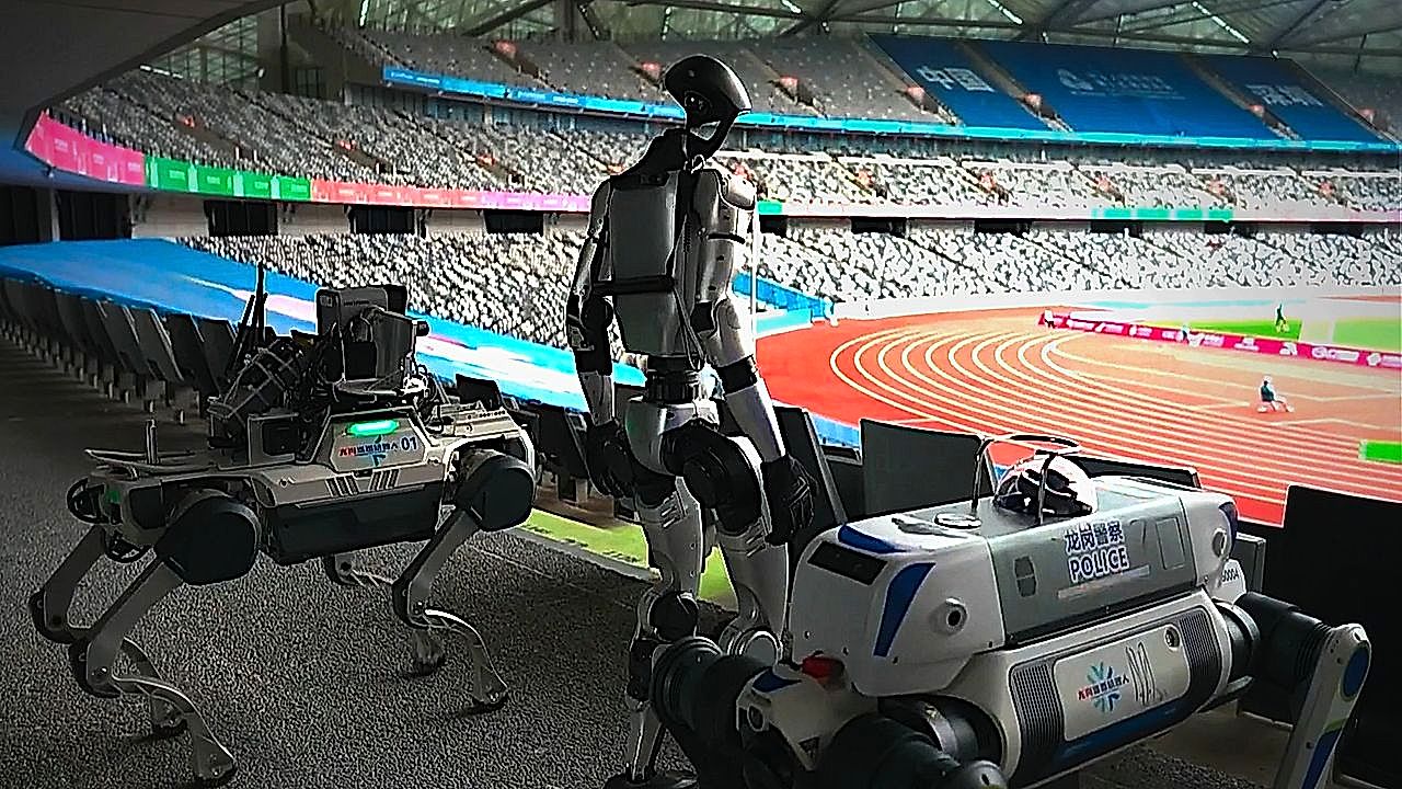 See how Chinese robots are helping with security at the National Games ...