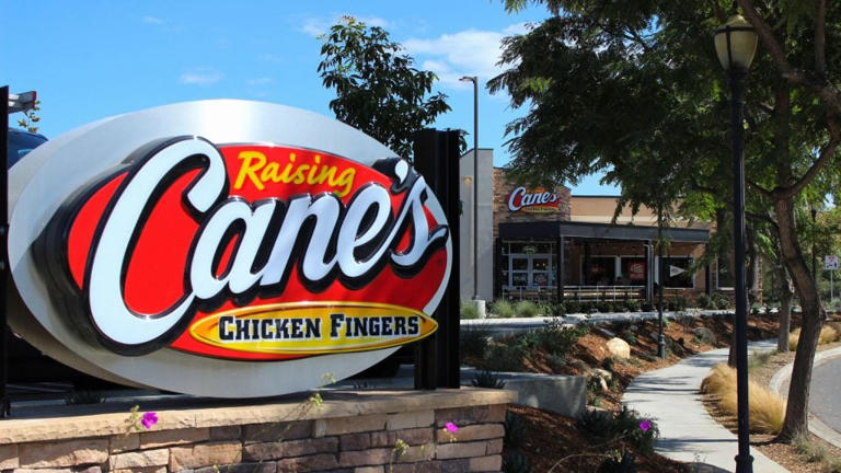 Experts say these fast food chains make everything from scratch