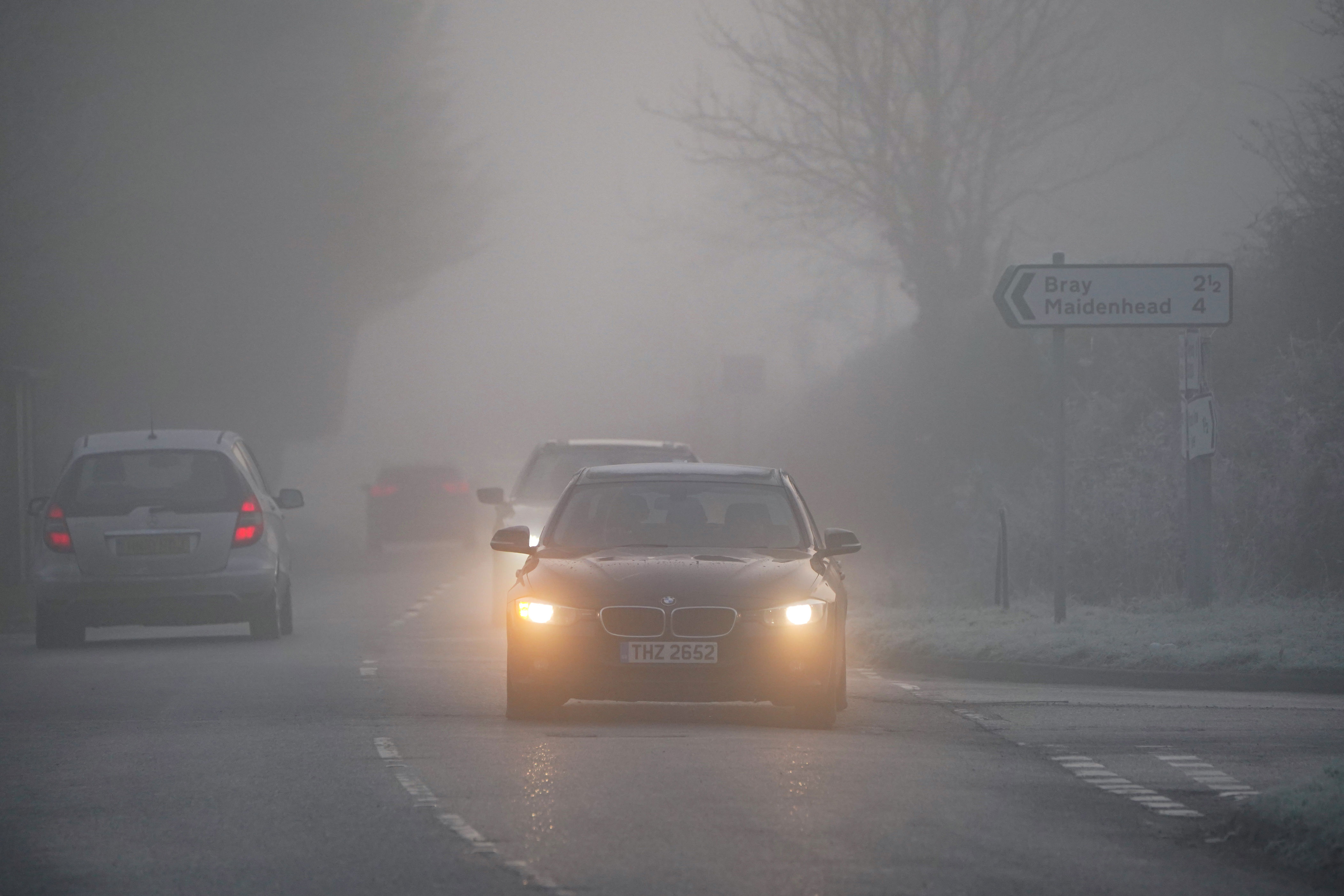 Do you know how to use your fog lights correctly? RAC issues £1,000 warning