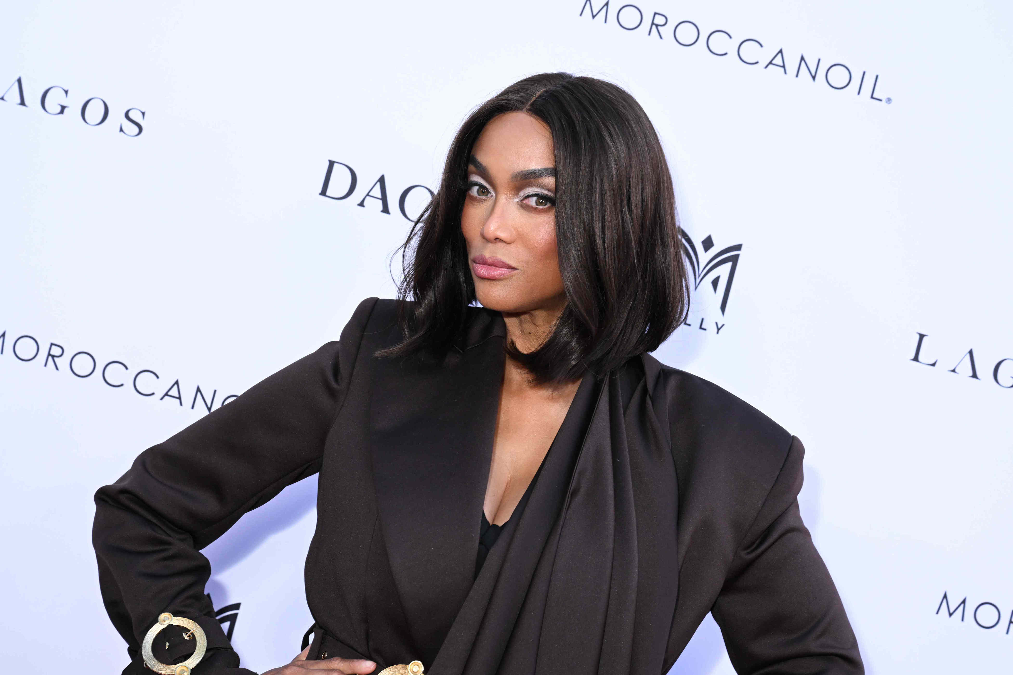 Tyra Banks Ditches Her Dark Brown Bob for a Striking Marilyn Monroe ...