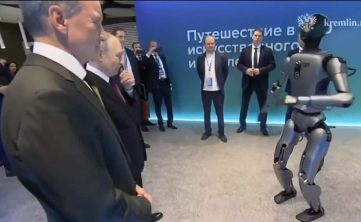 Watch: Robot Dances For Putin Days After Another Russian Robot Stumbled