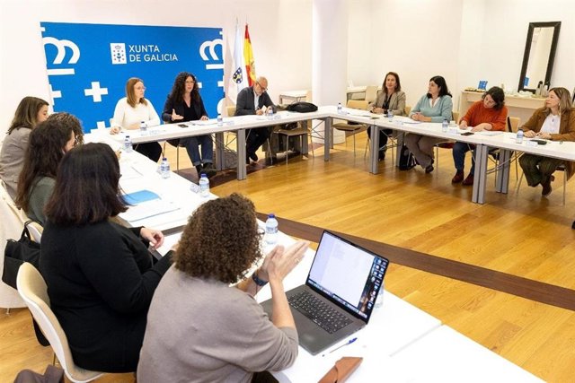 África González Fernández, premio María Josefa Wonenburger por su ...