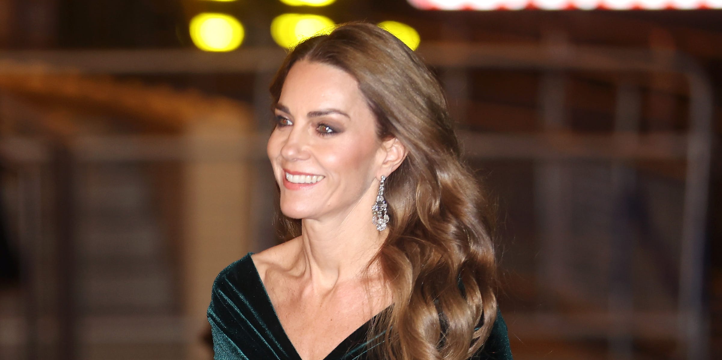 Kate Middleton Stuns in Green Velvet Gown and Queen Elizabeth's Diamond ...