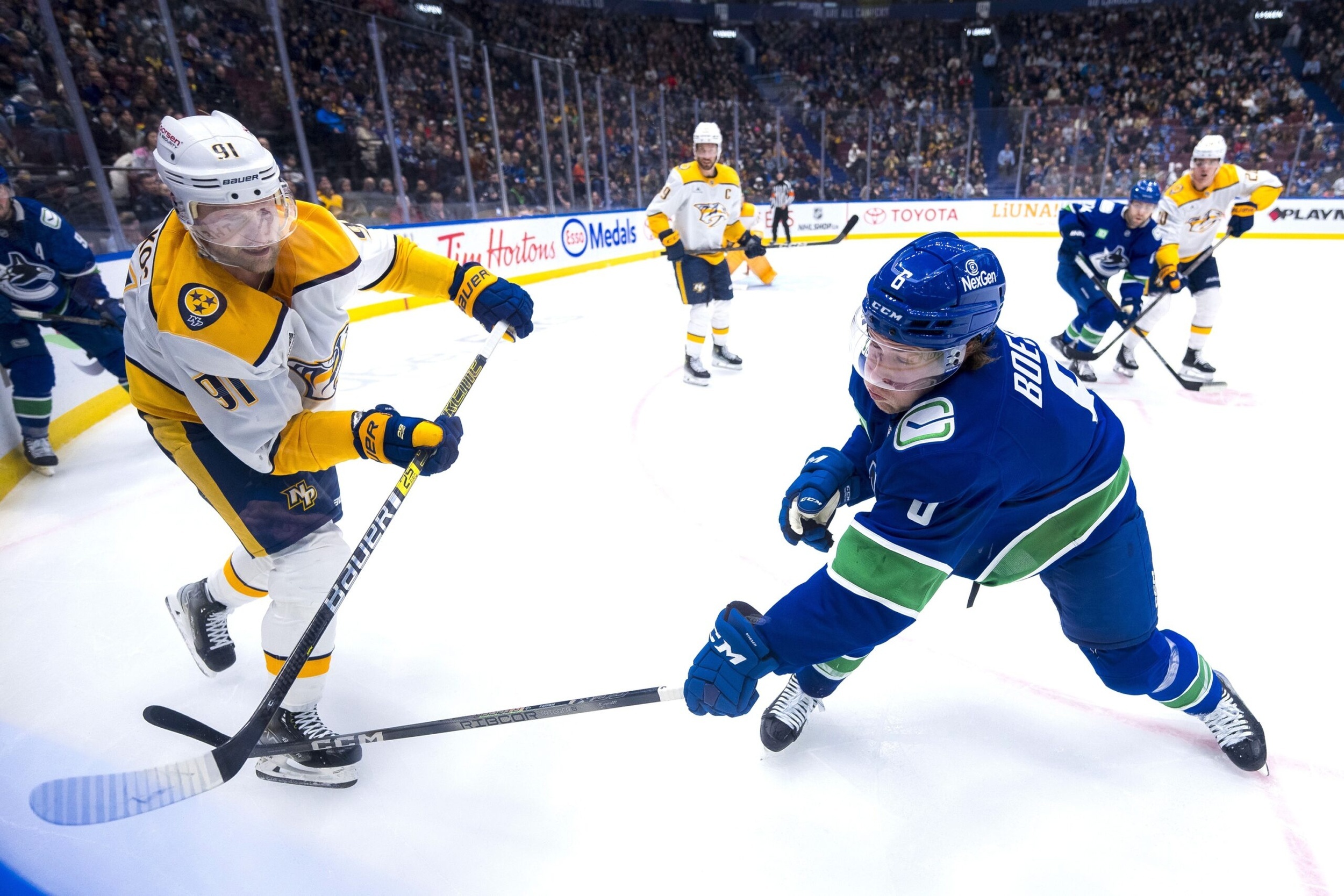 Could Steven Stamkos to the Canucks work with major salary retention?