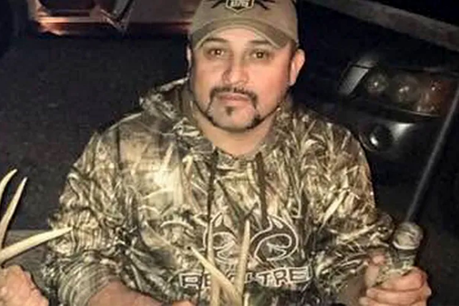 Hunter Dies After He Accidentally Shoots Himself While Removing Gun ...