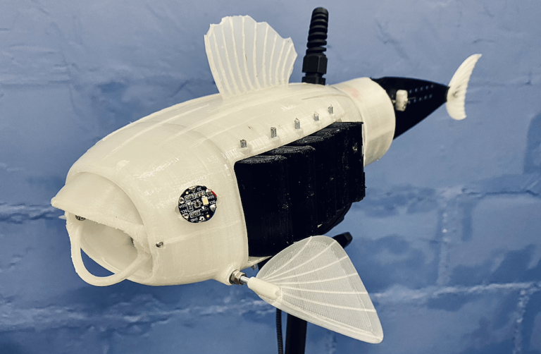 Student designs mind-blowing robot fish with incredible capabilities ...