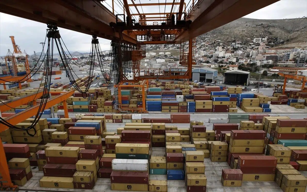 Επίθεση της κινεζικής πρεσβείας στην Κίμπερλι Γκιλφόιλ για το λιμάνι ...