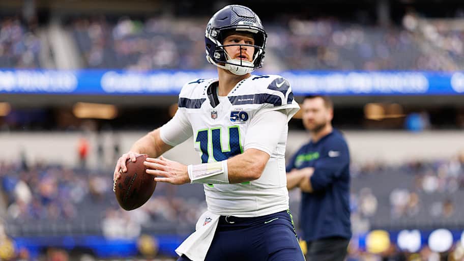 NFL Week 12 picks and predictions, straight-up and ATS: Colts-Chiefs ...