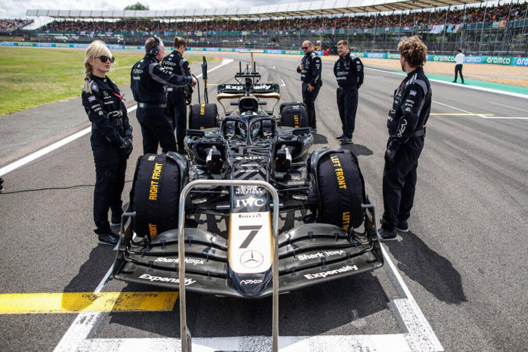 Brad Pitt Returns to the Fast Lane as Apple Greenlights F1 Sequel