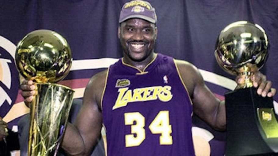 Lebron, Shaq, and Wilt have must see Lakers cards