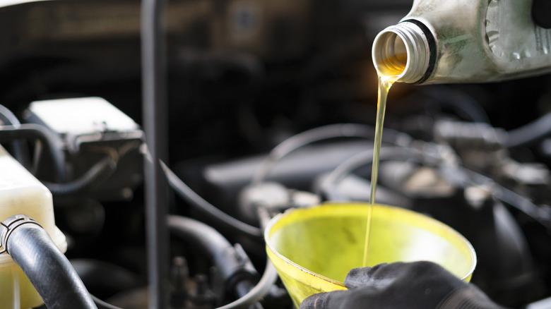 5 Cars To Avoid If You Change Your Own Oil (According To Owners)