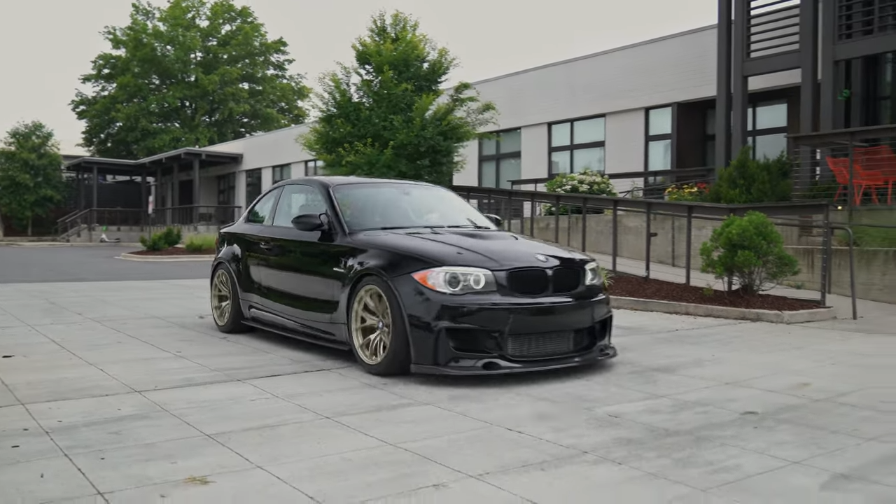 Cinematic BMW 1 Series 1M clone