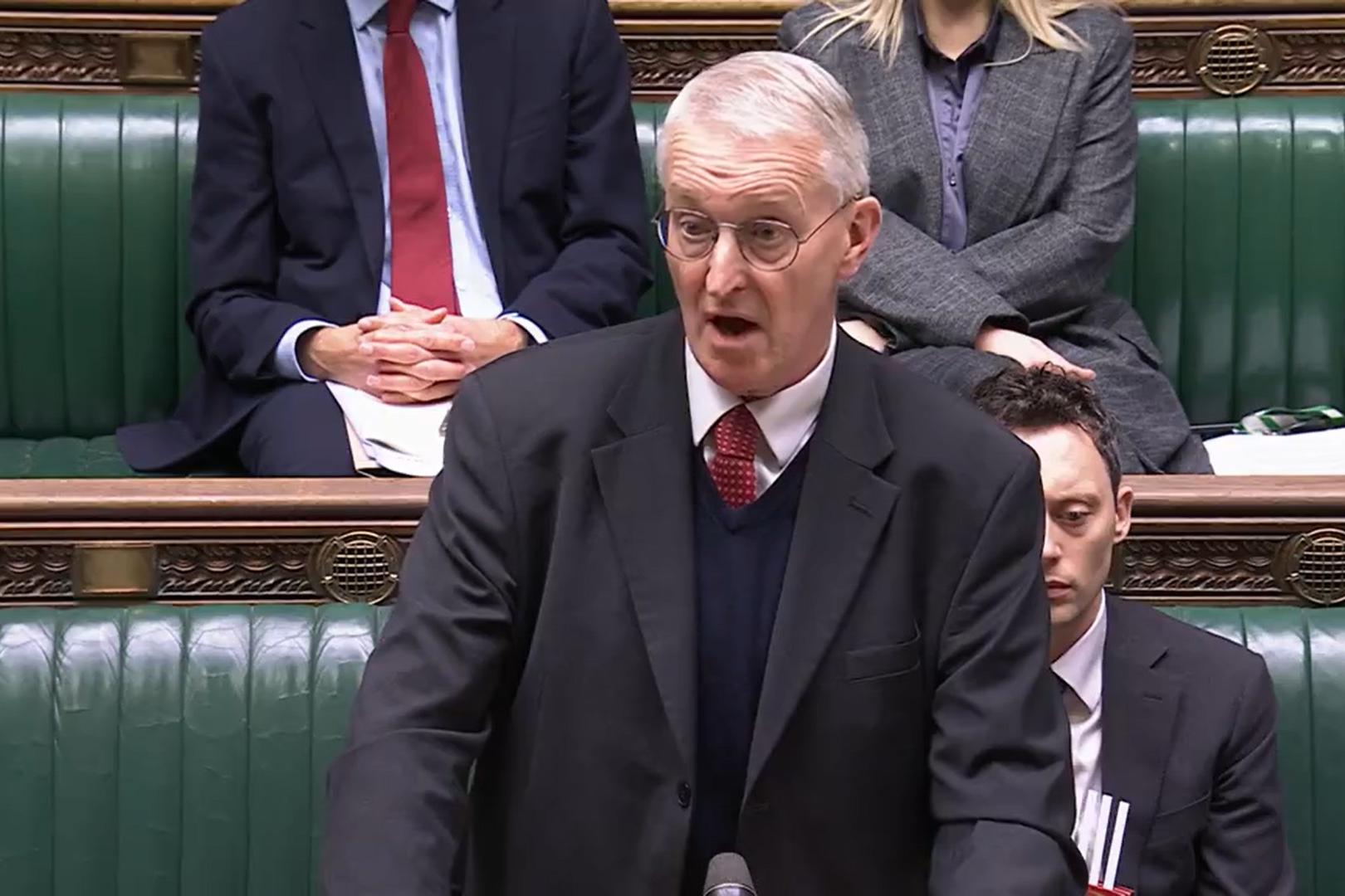 Northern Ireland Secretary refuses to commit to banning paramilitaries ...