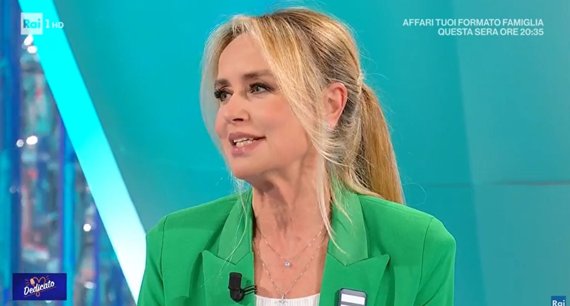 Gloria Guida compie 70 anni: la bella voce, il cinema sexy e l’amore ...