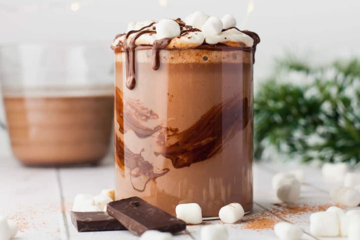 17 Rich, Creamy Hot Cocoa Recipes to Warm You All Winter