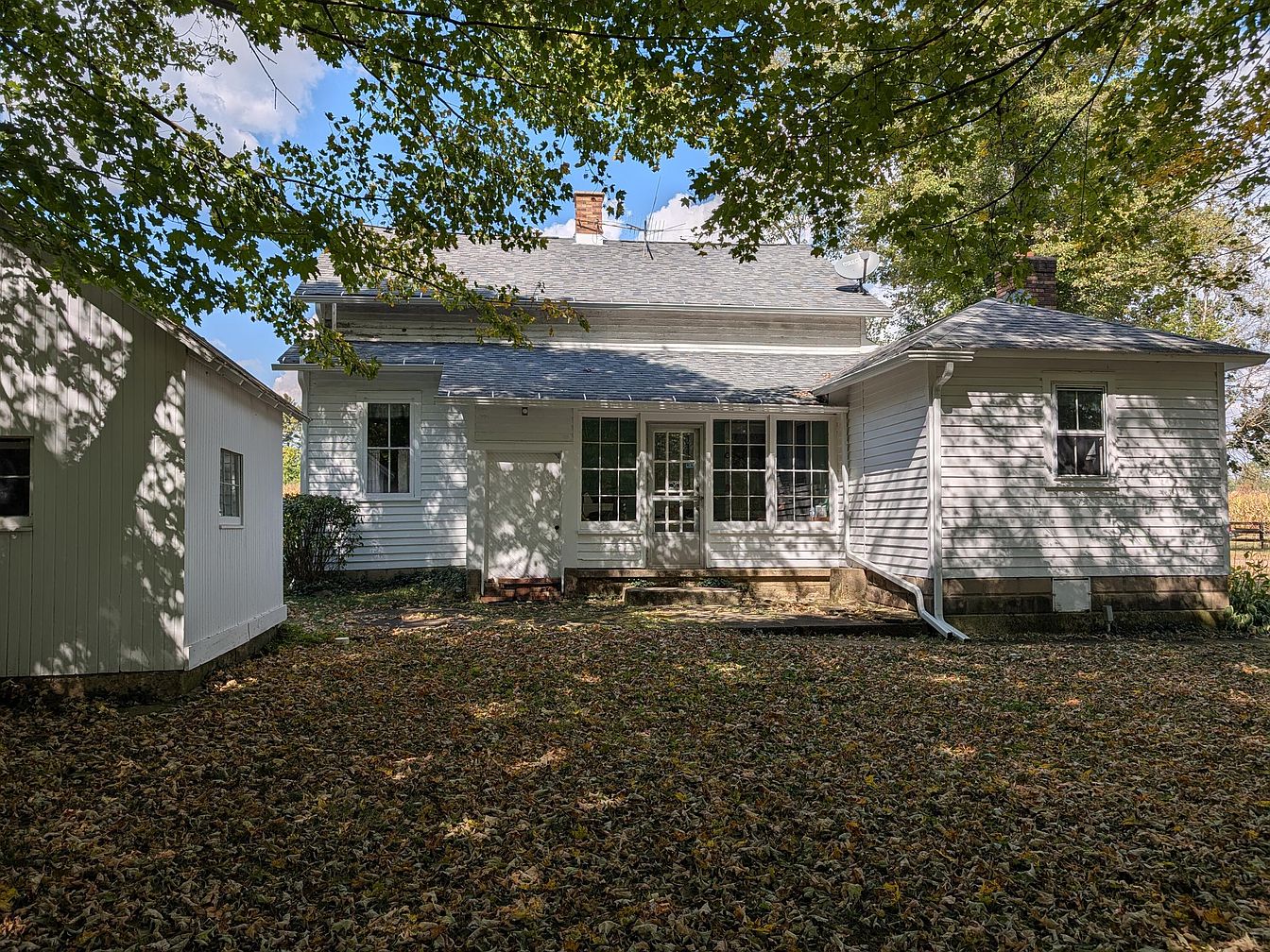 Timeless Beauty of a 1900 Farmstead in Mount Vernon, Ohio With Original ...