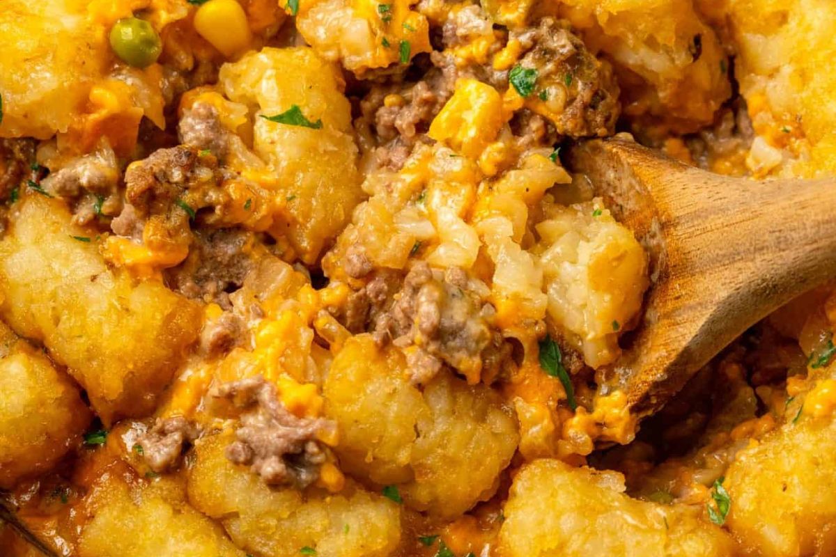 My 13 Go-To Tater Tot Casseroles for Busy Nights (Kids Love These!)