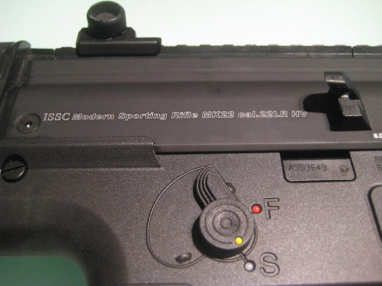 Do Defensive Carry Guns Really Need a Manual Safety?