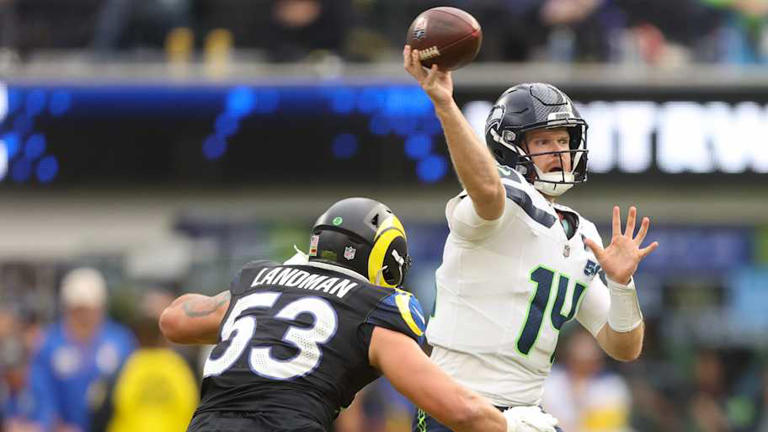Seahawks' Sam Darnold channels his inner Geno Smith at the worst ...